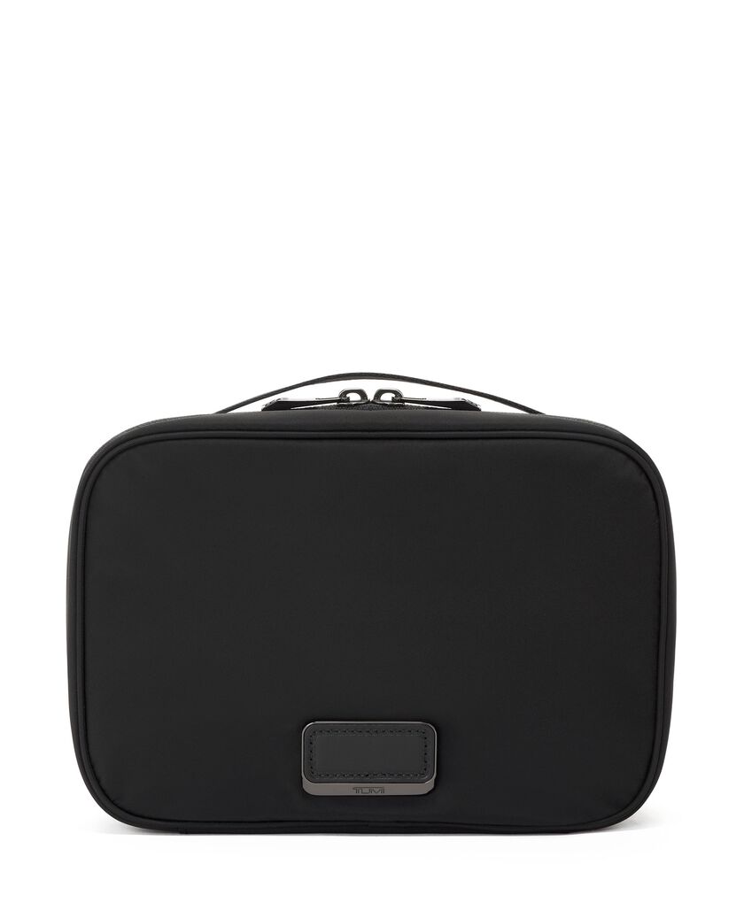 Toiletry & Cosmetic Bags on TUMI Hong Kong Official Website | TUMI Hong ...