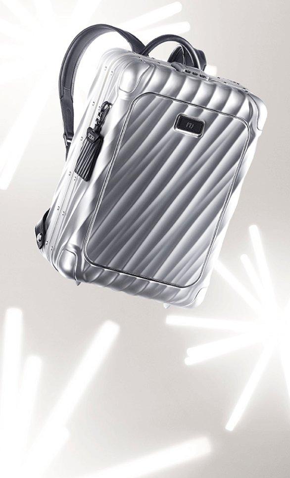 Premium Gifts: High-End Gifts for Travel Lovers | TUMI HK | TUMI Hong Kong